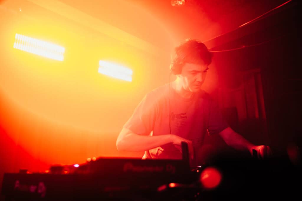 Plain Sailing & Ben UFO - Lavery's